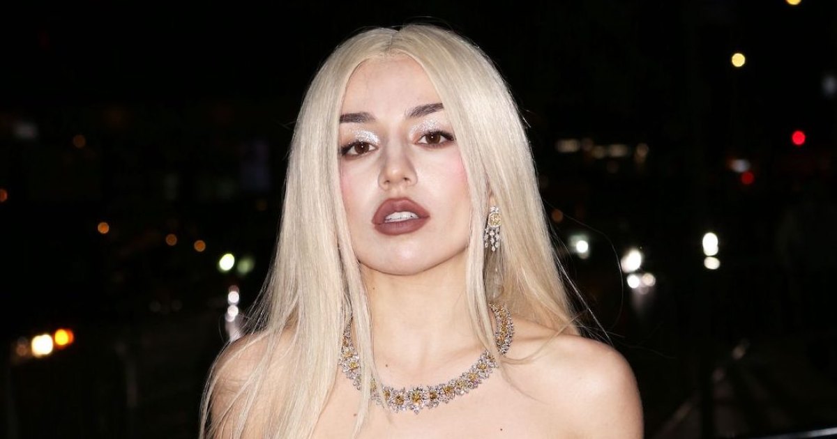 Ava Max's Shocking Stage Incident Leaves Fans Stunned